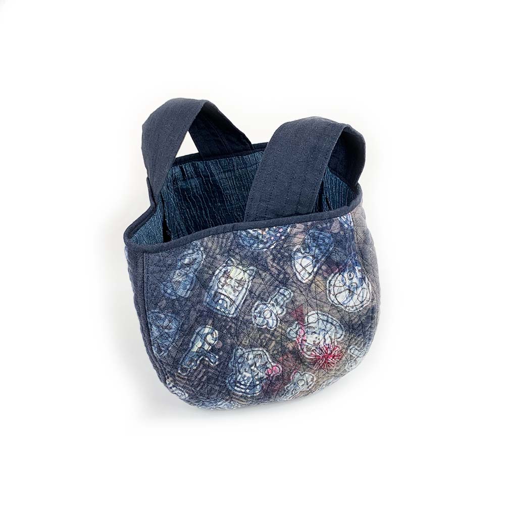Blue Daruma Round Bag | Blue & White